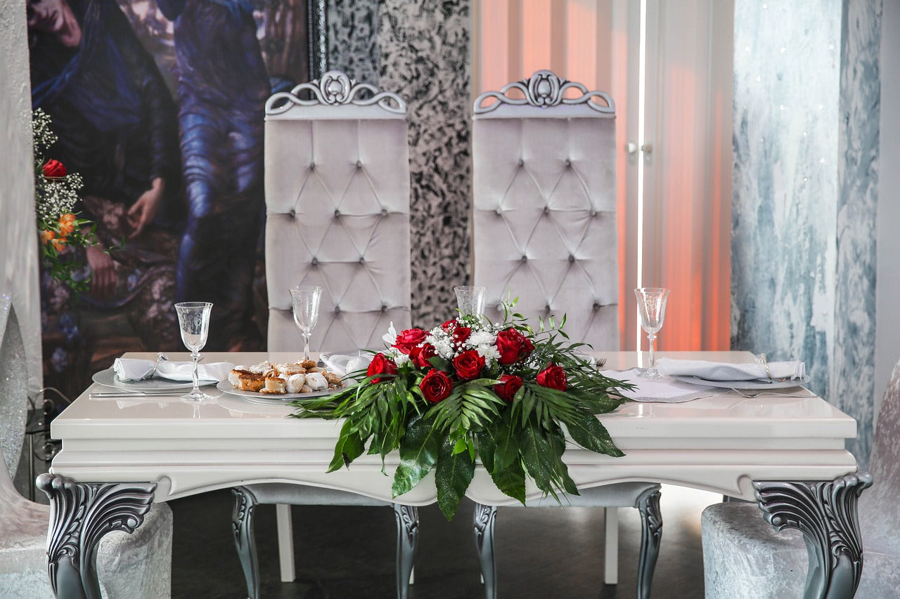 5 Ideas for Decorating with Velvet – Readortex